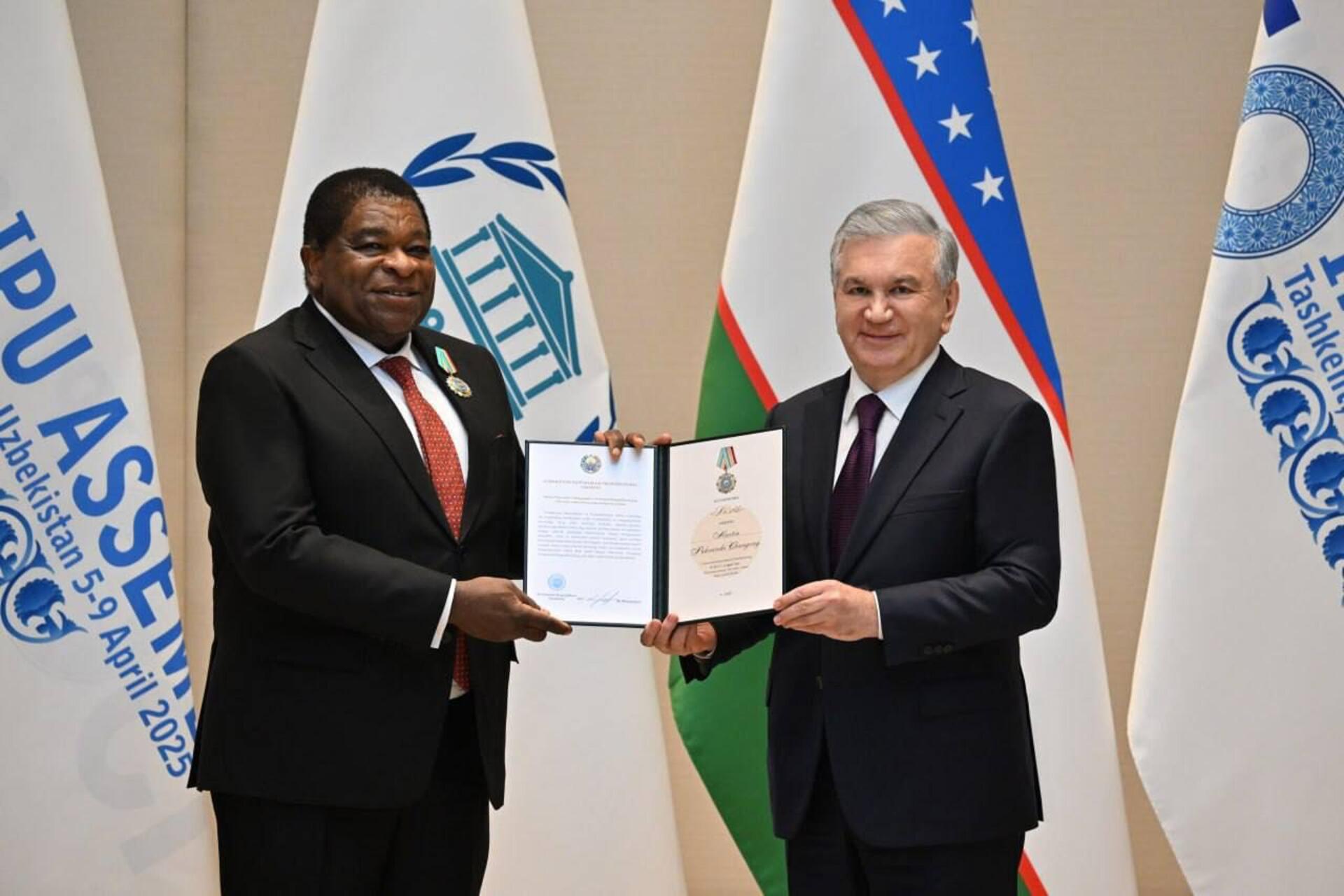 President of Uzbekistan honours IPU Secretary General | Inter ...